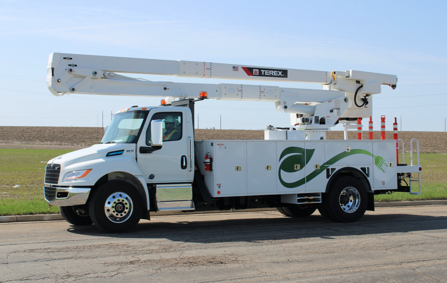 Find A Distributor Blog Terex Show All Electric Bucket Truck - Find A Distributor Blog